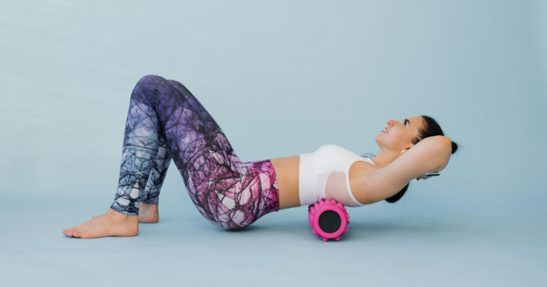 Mid Back Pain 101: Symptoms & 8 Pain Relief Tips & Exercises